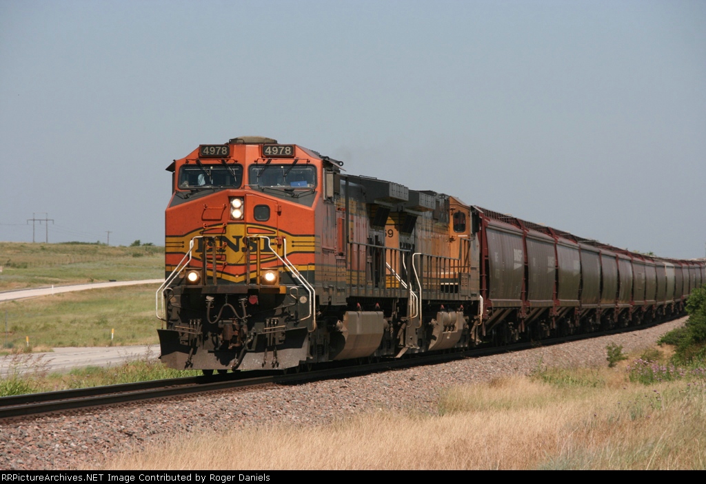 BNSF 4978